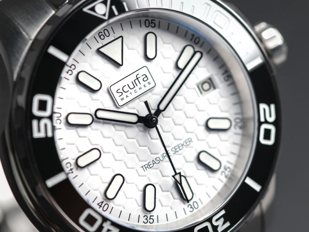 【30年以上のキャリアを誇る潜水士が創設、イギリス発の本格ダイバーズウオッチ 】Scurfa Watches（スカーファ・ウォッチ）に注目 ...